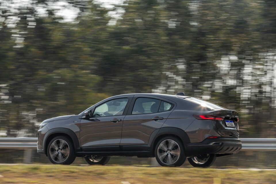 Fiat apresenta seu segundo SUV nacional, o coupé Fastback - Diário do Poder