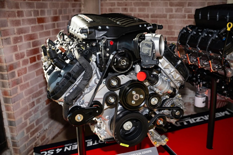 Ford apresenta dois novos super motores, de corrida e para as ruas ...