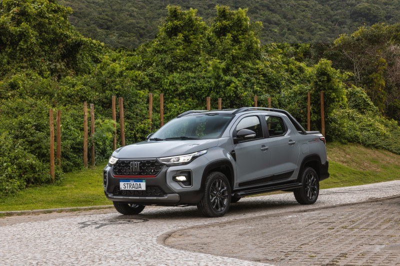Fiat Strada é a líder pela quinta vez. Confira os 50 veículos mais ...